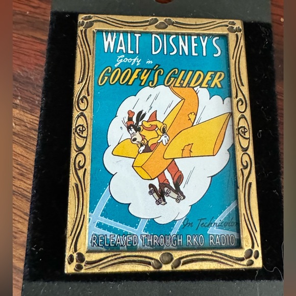 Disney | Other | Goofys Glider Pin | Poshmark